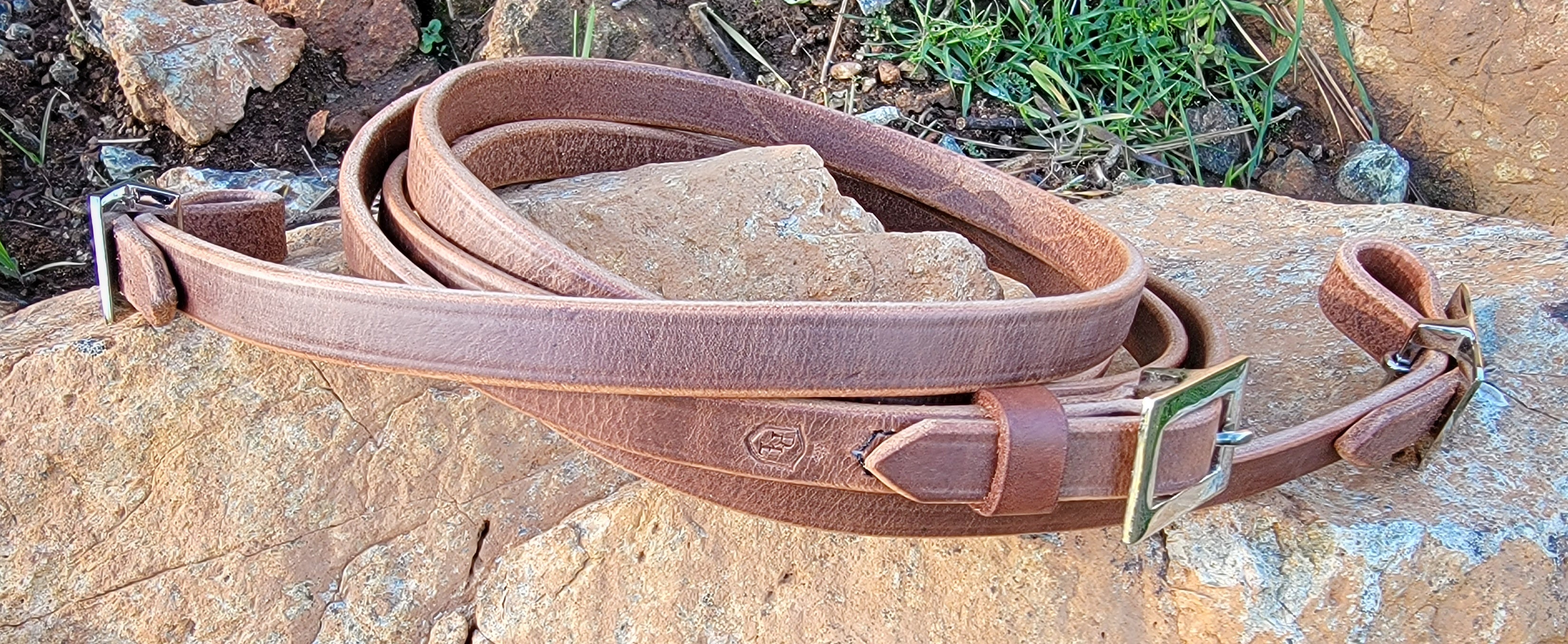 Basic english style loop rein – Royal Legacy Custom Leather